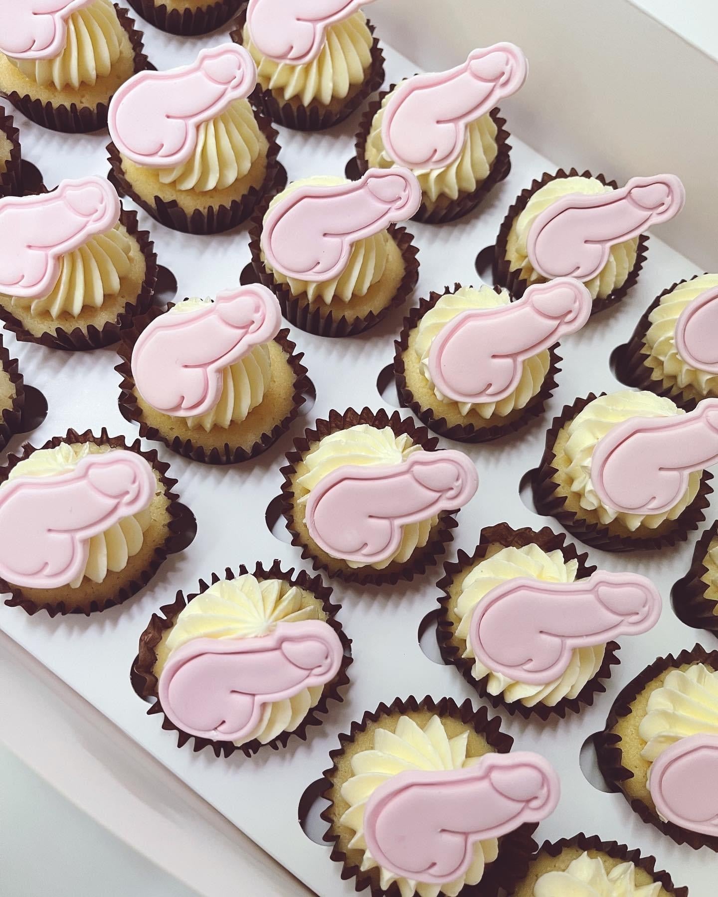 Cheeky Minis – Desserts by Rie